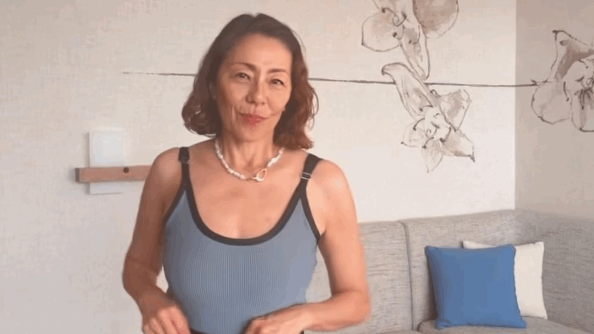 後ろ姿までチェック必須！RIKACO、大人エレガントな"ハワイコーデ"にファン釘付け！「50代の私の超憧れ」（スポーツブル）｜dメニューニュース（NTTドコモ）