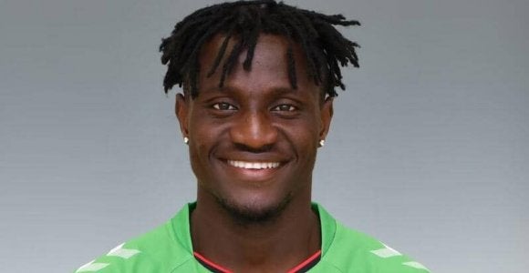 徳島fwオリオラ・サンデーが来季も八戸でプレー! 今夏から期限付き加入 サッカー スポーツブル スポブル